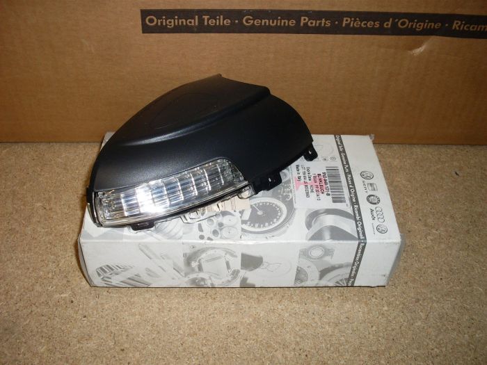 TURNSIGNAL 5N0949101B New genuine Volkswagen part | Deutsche Parts