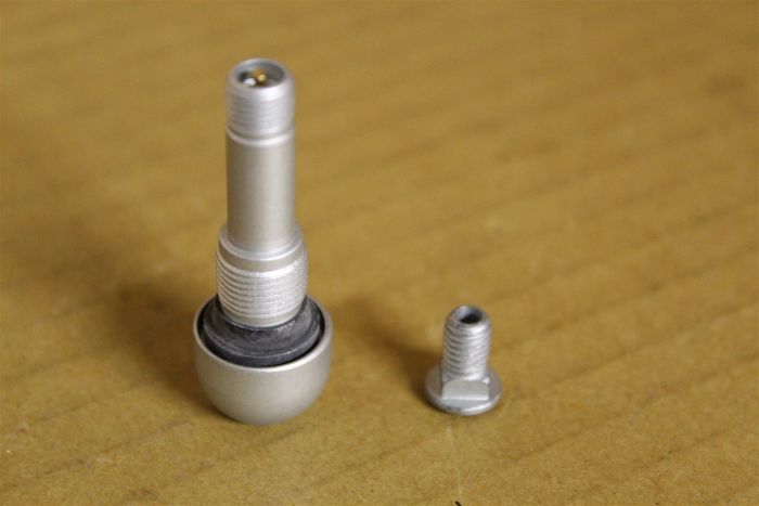 A0124010113 Tyre valve New genuine part | Deutsche Parts