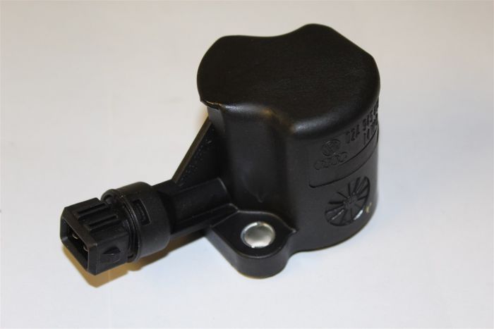 Reverse light switch VW Audi Skoda SEAT 02A945413C New genuine VW part ...