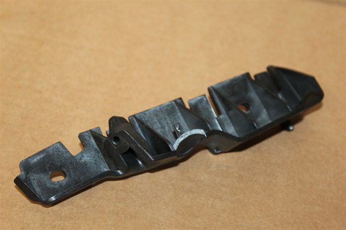 8P0807184B BRACKET New genuine part | Deutsche Parts
