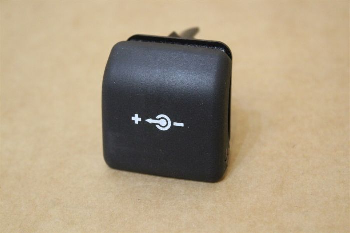 61346843098 12V Socket New genuine BMW part | Deutsche Parts