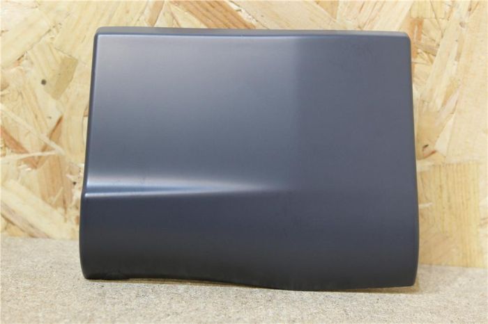 Wing Moulding Front Right Audi Q5 2009-2017 8R0854960B GRU New Genuine ...