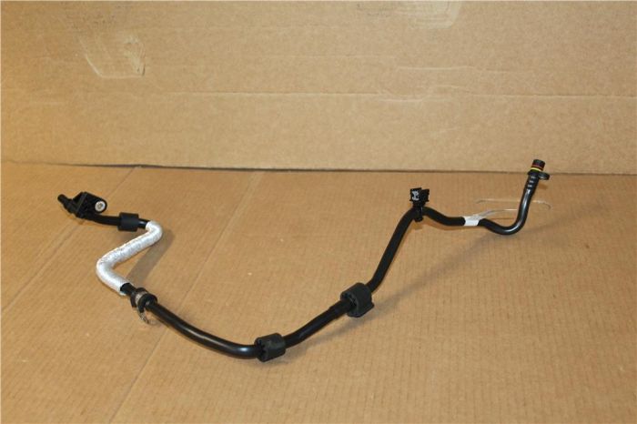 Vacuum Hose For Tandem Vane Pump VW Polo 2018 > 05C131051Q New Genuine Part | Deutsche Parts