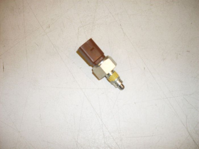 VW Golf Passat Transporter Reverse light Switch 02T945415P New Genuine ...