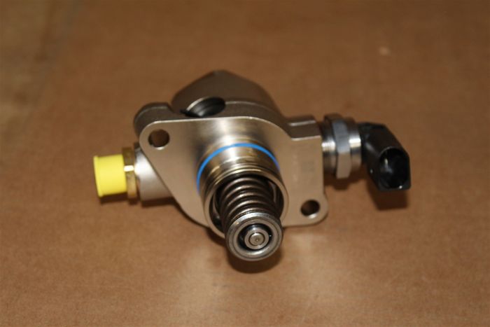 FUEL PUMP 06L127025N New Genuine Part | Deutsche Parts