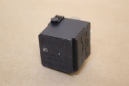 A0009828023 Relay New genuine Mercedes-Benz part | Deutsche Parts