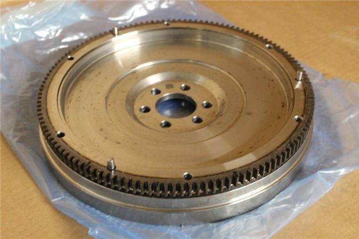 04B105269A Flywheel LUK VW Polo 6R Audi A1 Fabia Ibiza 1.4 TDi New ...