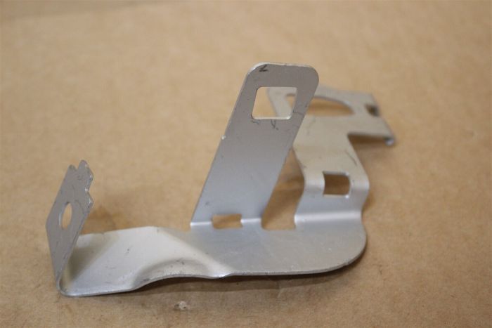 A2135240340 Under Tray Bracket New genuine Mercedes-Benz part ...